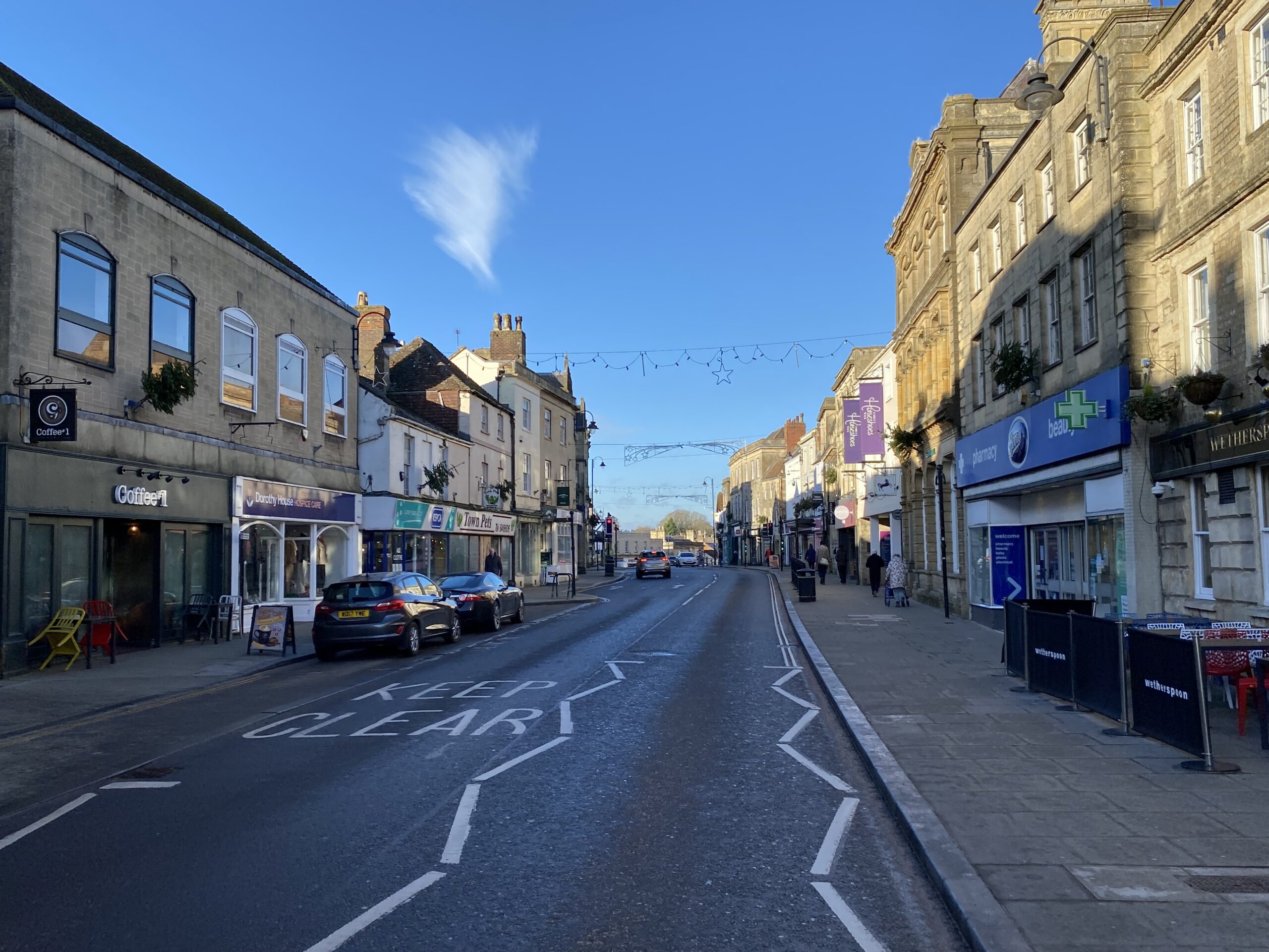 New scheme required to encourage visitors into Warminster as parking ...